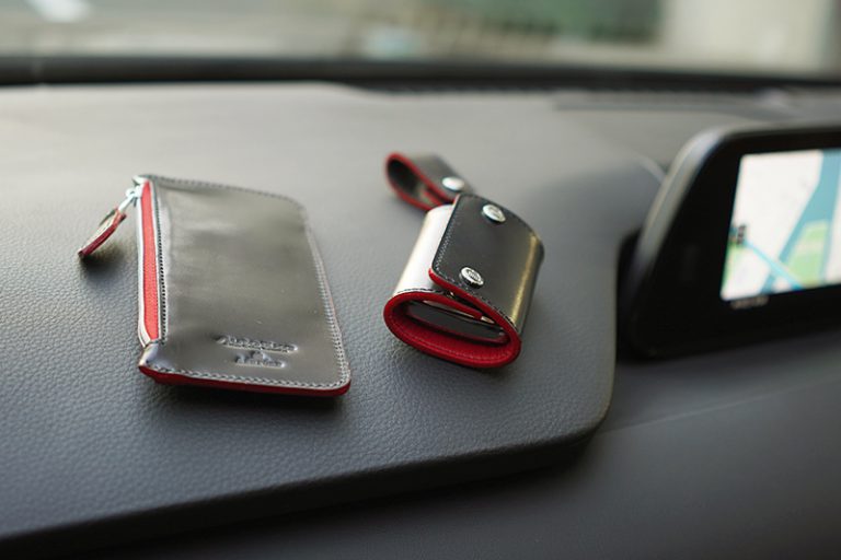 AutoExe x ASHFORD "Key Holder & Fragment Case" available at product ...