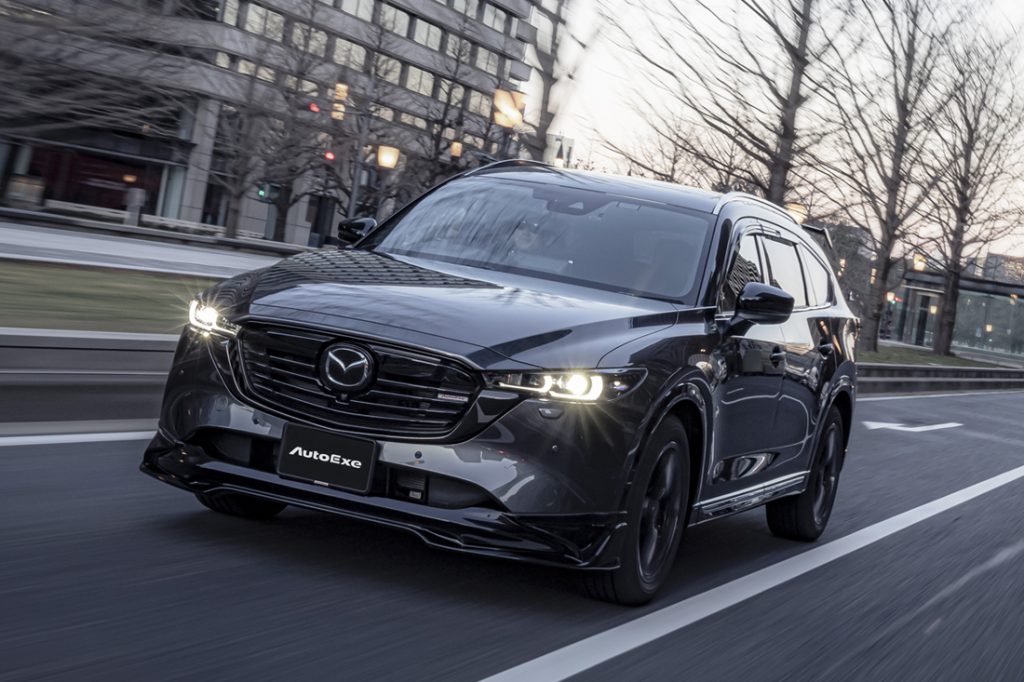 First appearance of the new CX-8!! "STYLE WAGON" May issue. | AutoExe Mazda Car Tuning ...