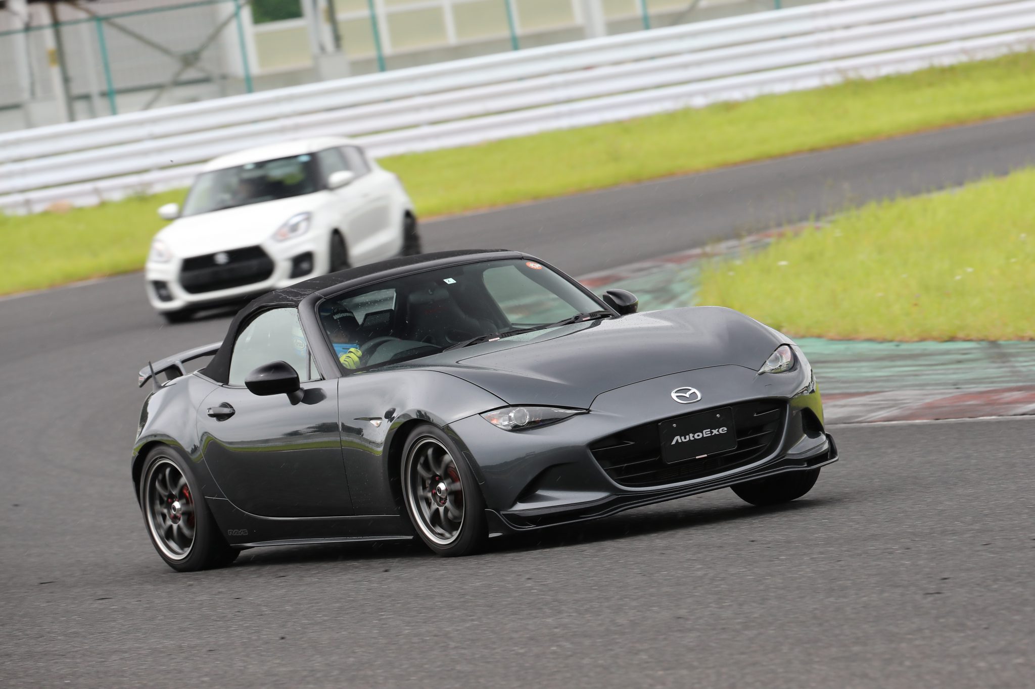 歴代ロードスター愛好家必見!!「HYPER REV最新号」 | AutoExe マツダ車チューニング＆カスタマイズ